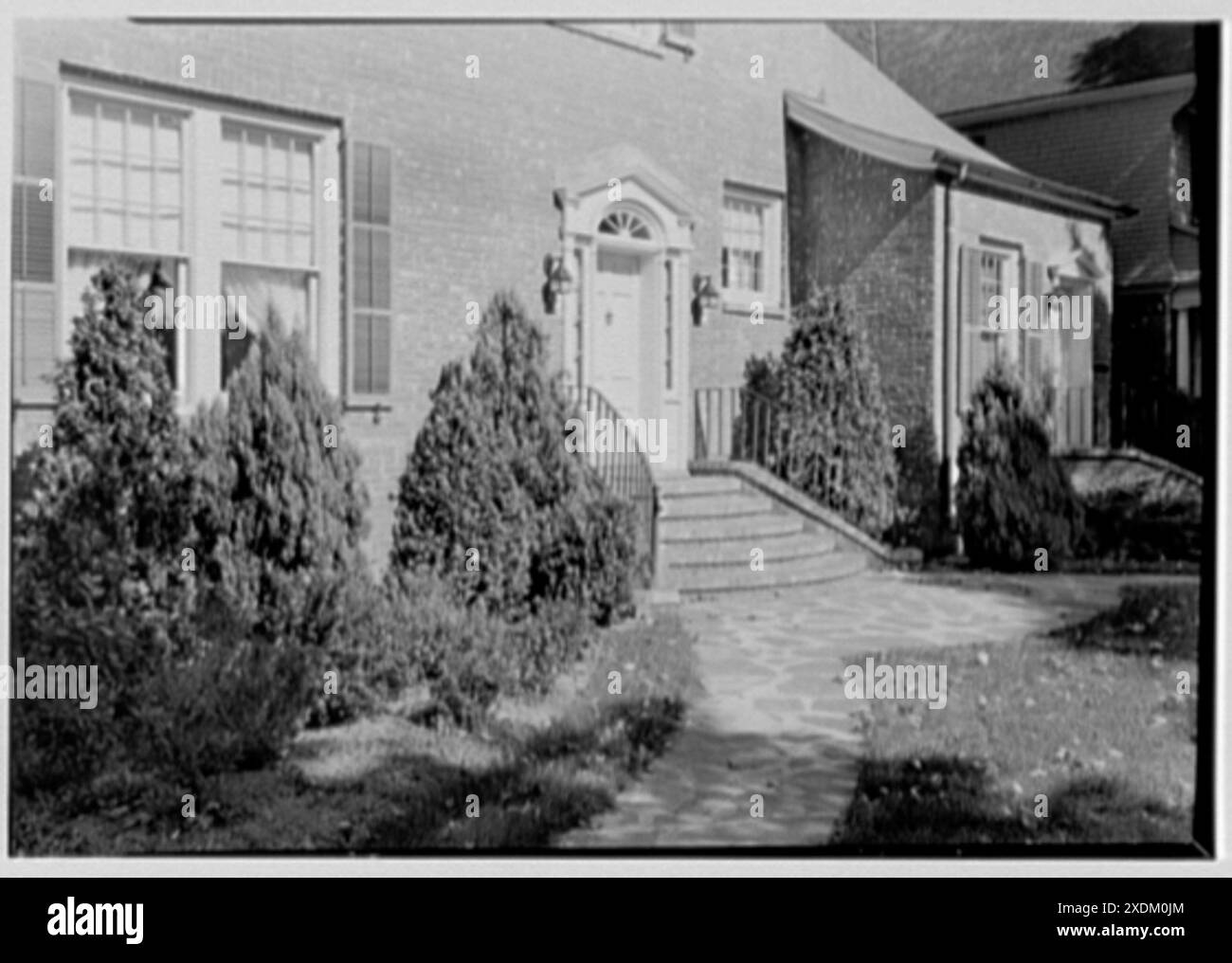 M roof house Black and White Stock Photos & Images - Alamy