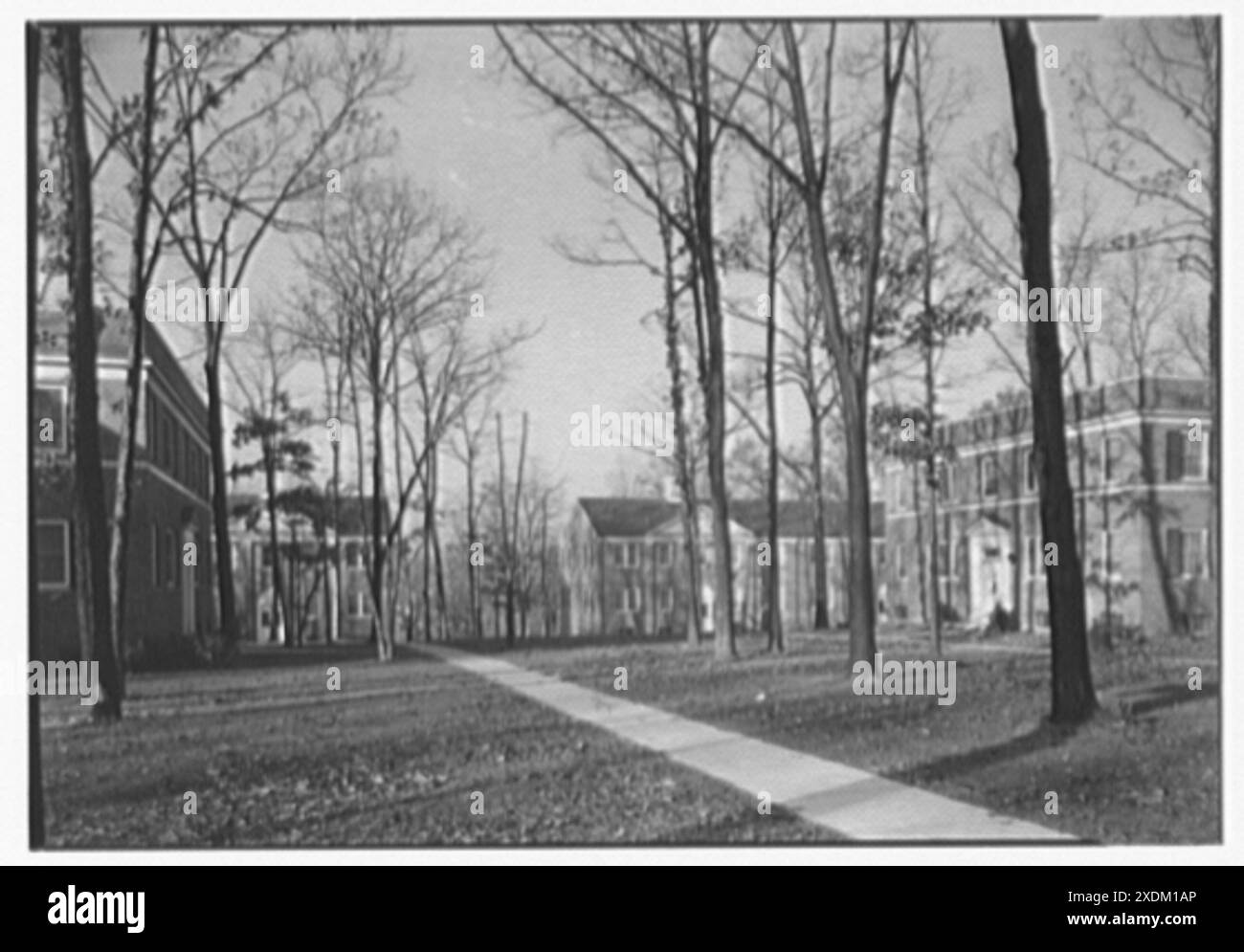 Barcroft Houses. Exterior I. Gottscho-Schleisner Collection Stock Photo ...