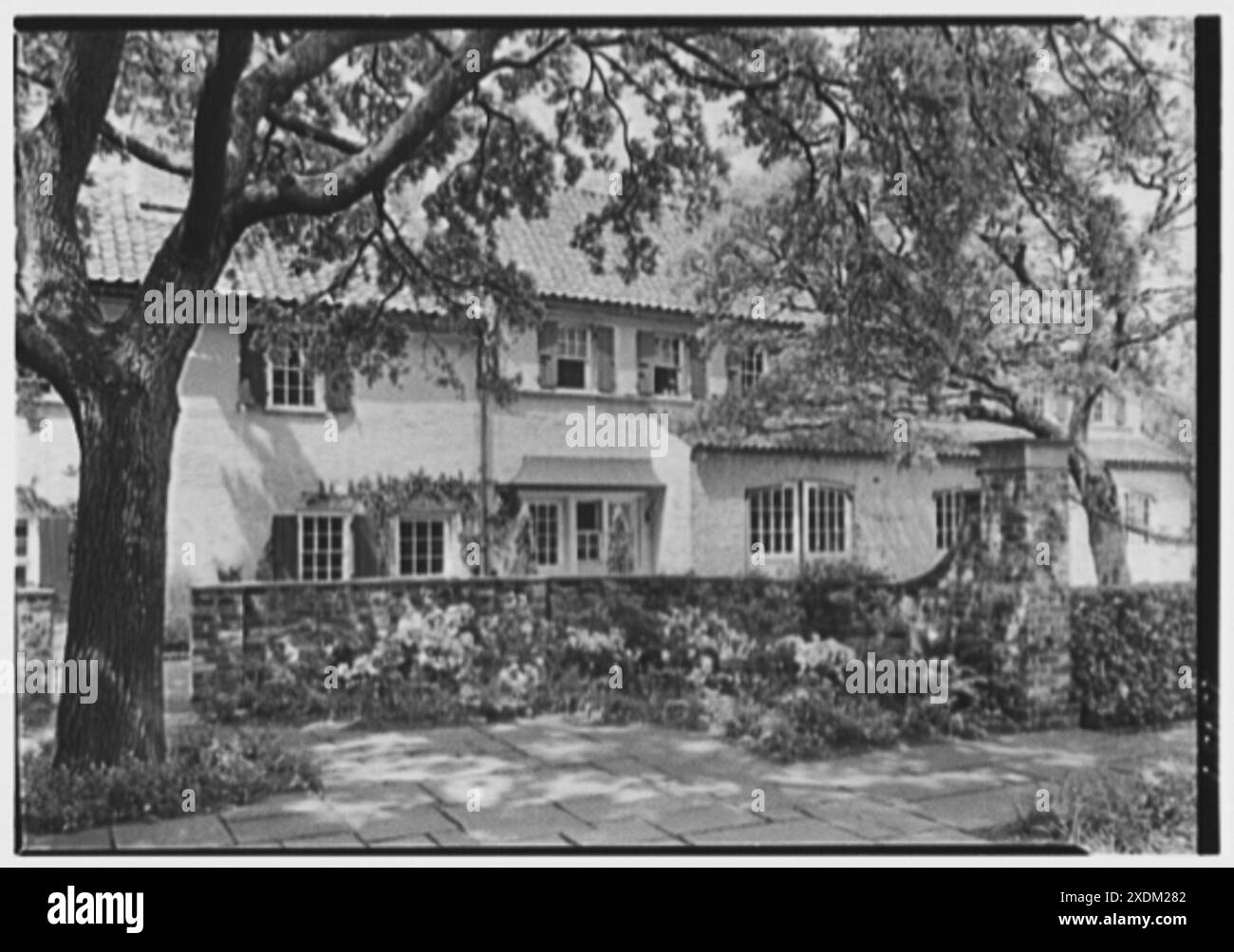 Mrs. Washington A. Roebling, residence at 64 S. Battery, Charleston ...