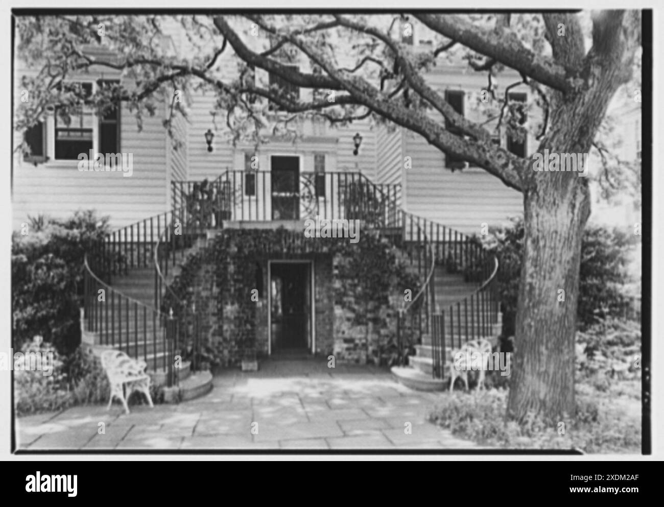 Mrs. Washington A. Roebling, residence at 64 S. Battery, Charleston ...