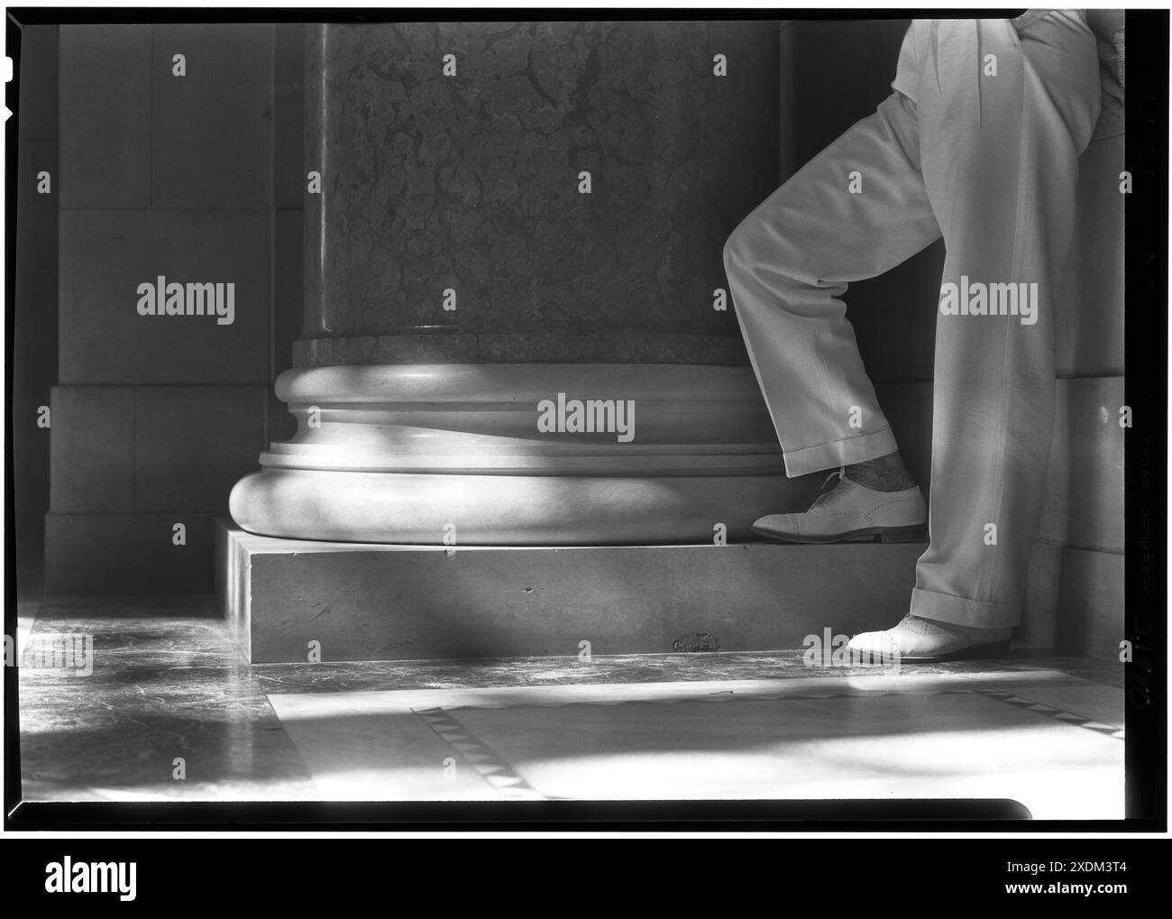 Nebraska State Capitol, Lincoln, Nebraska. Vestibule column base ...