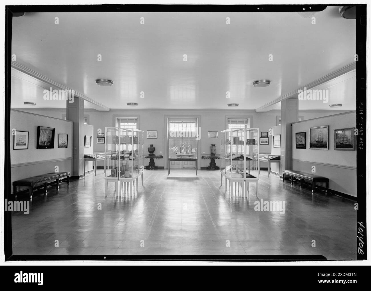 Franklin Delano Roosevelt Library, Hyde Park, New York. Exhibition hall ...