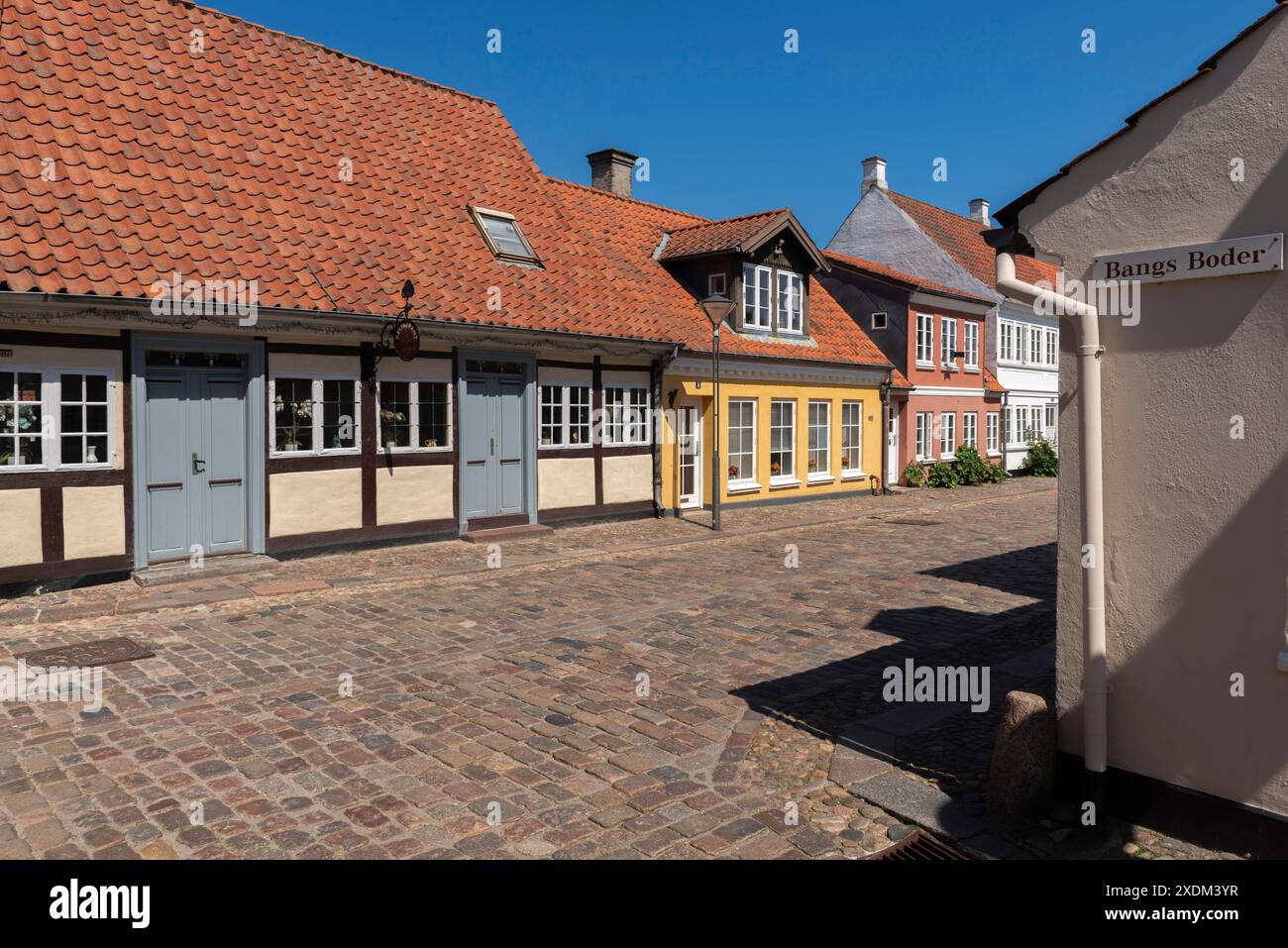 Odense, cobblestone street in the old town, half-timbered house ...