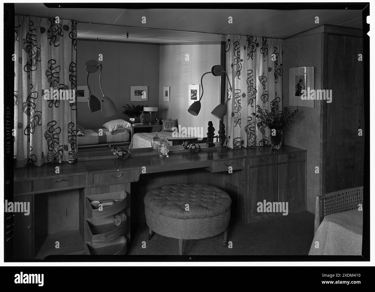 Collier's House at PEDAC, New York City. Master bedroom, to mirror ...