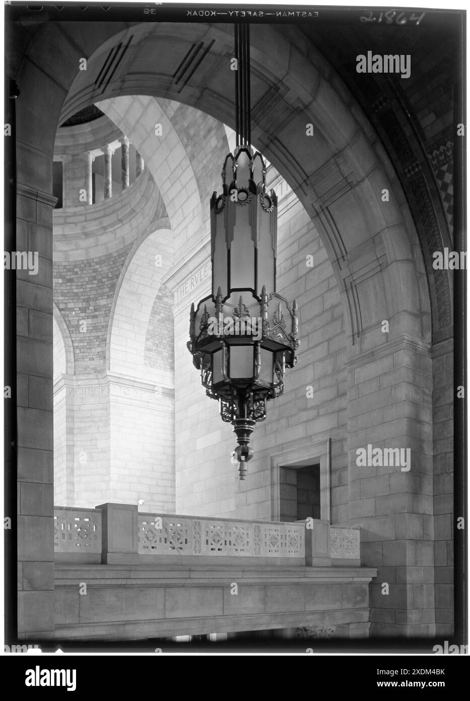 Side arch construction Black and White Stock Photos & Images - Alamy
