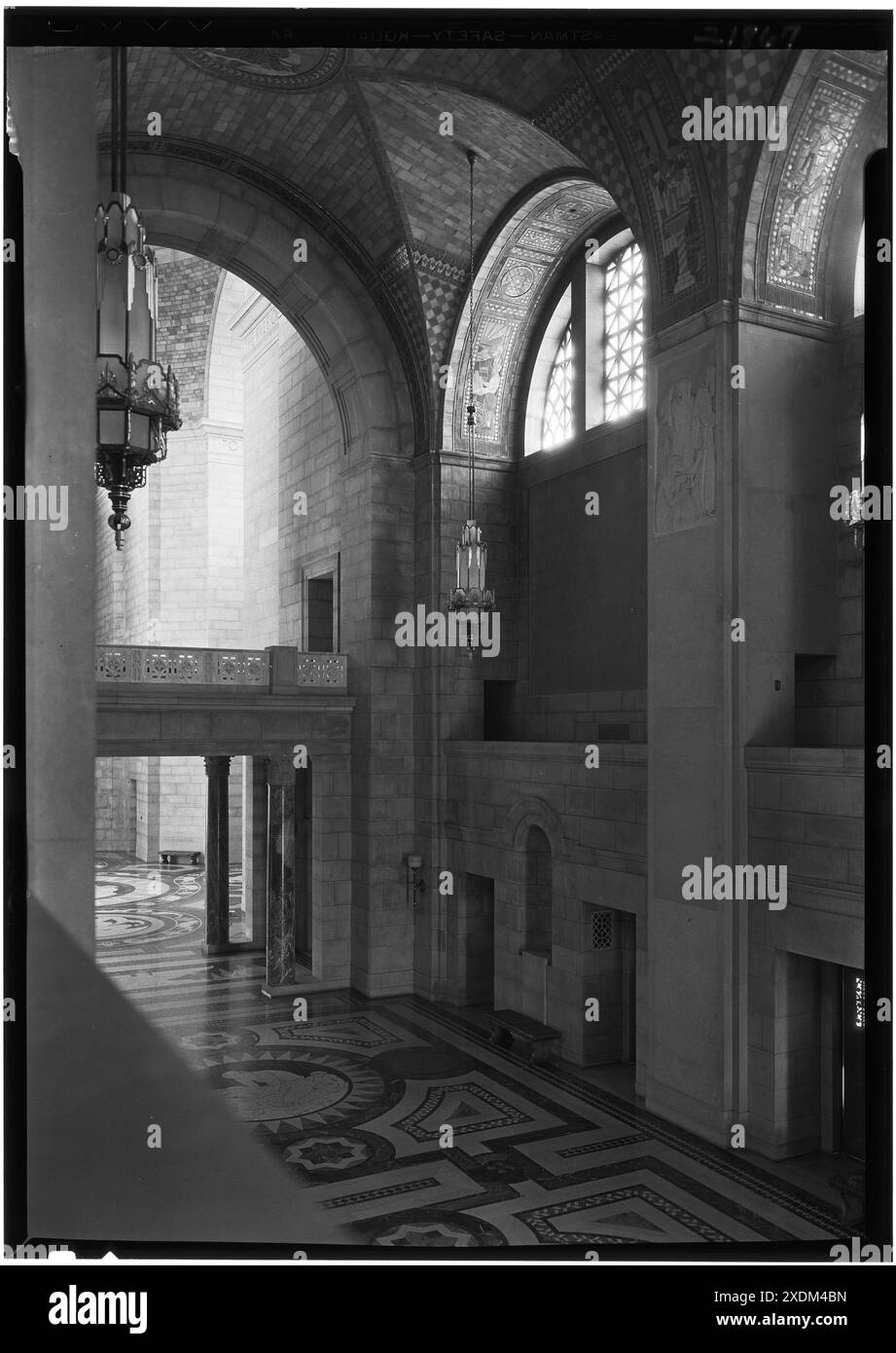 Balcony columns Cut Out Stock Images & Pictures - Alamy