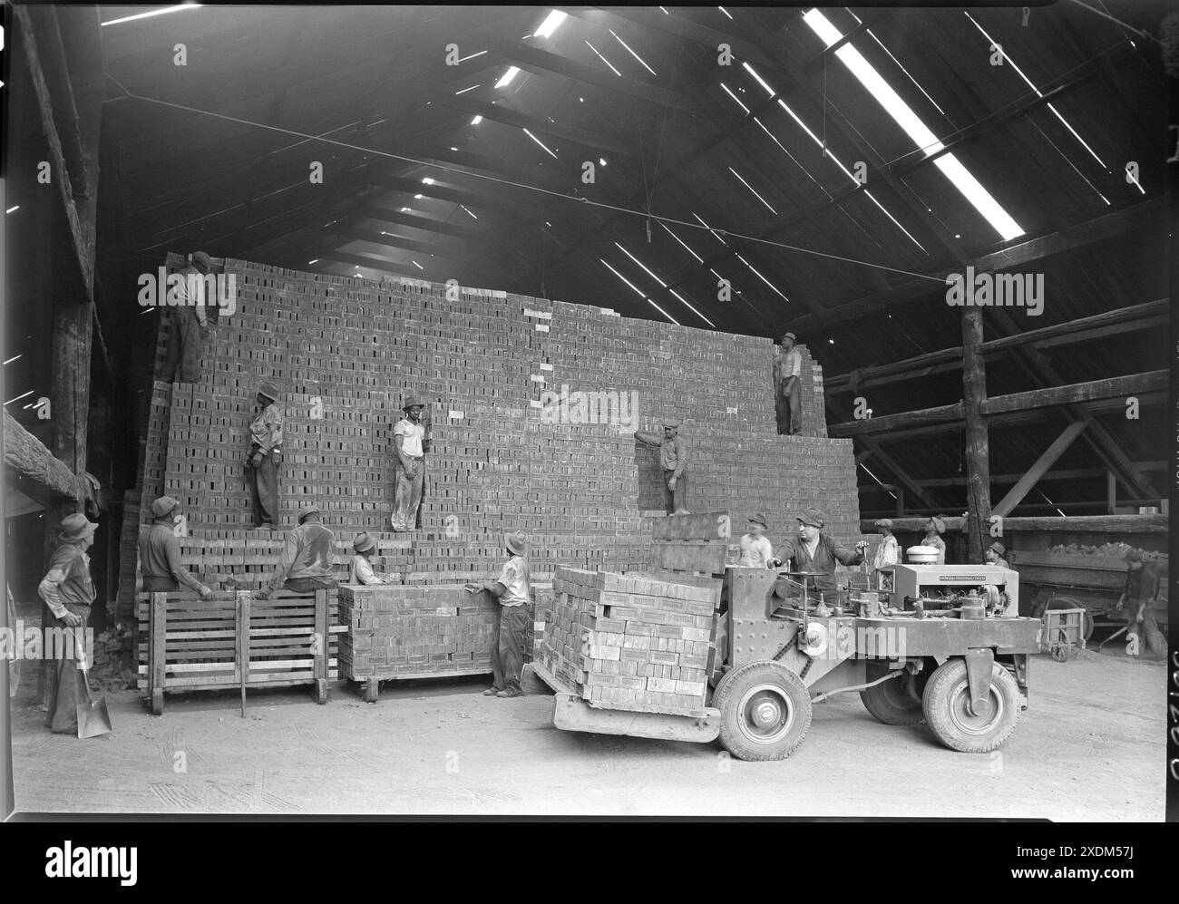 Hutton Brick Works, Kingston, New York. Taking bricks from kiln ...