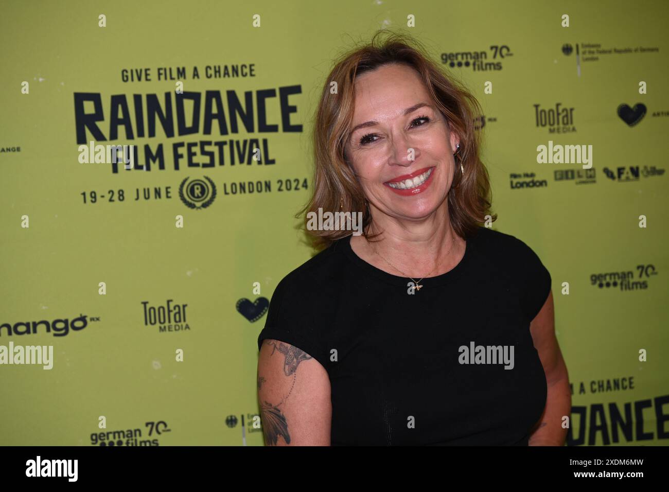 Yvette beebe hi-res stock photography and images - Alamy