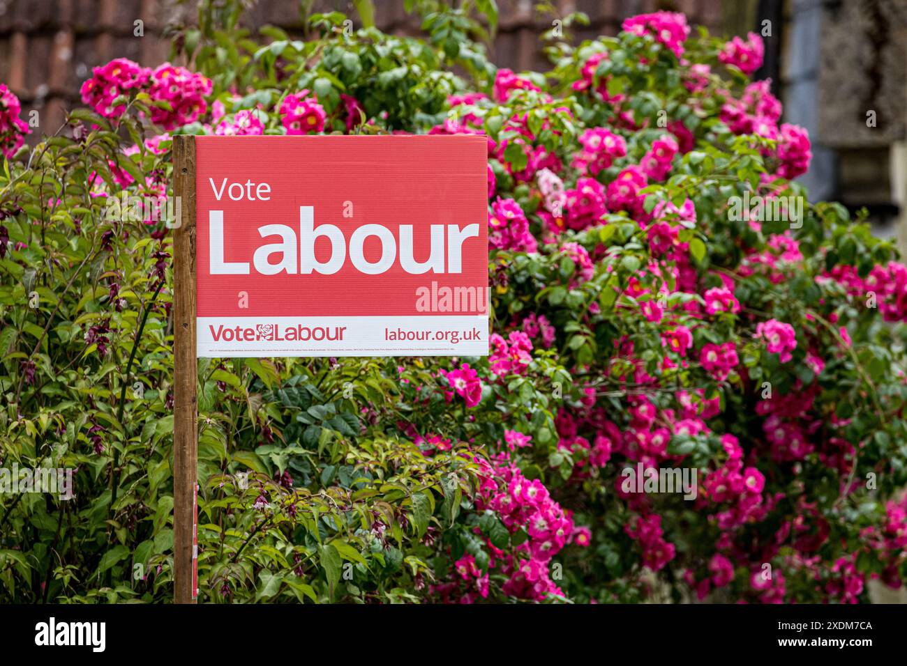 Keir starmer election campaign 2024 hi-res stock photography and images ...