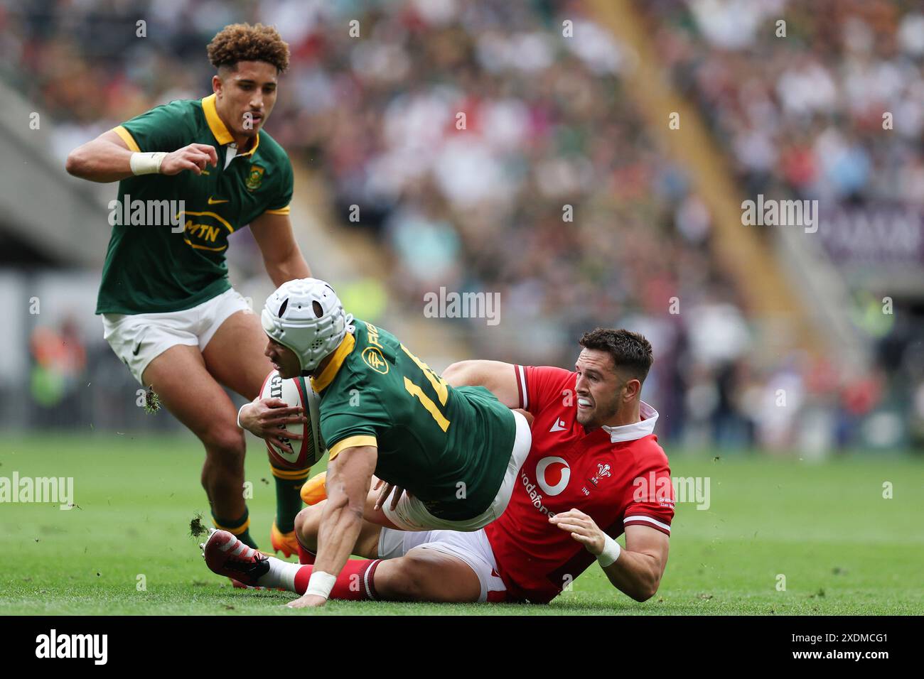 Twickenham, UK. 22nd June, 2024. Edwill van der Merwe of South Africa ...