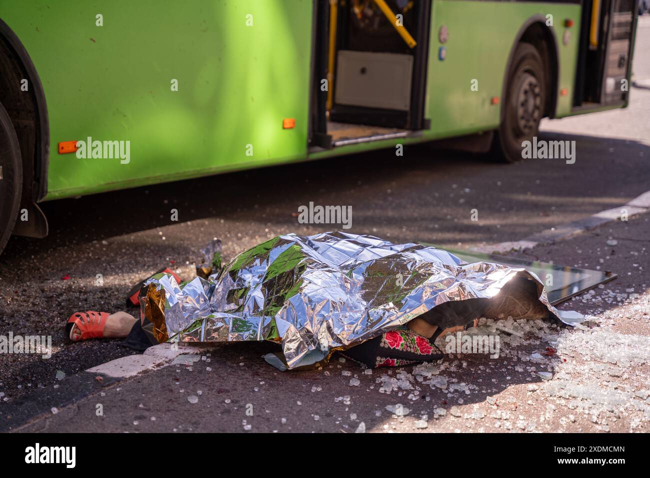 Russian glide bomb attack on Kharkiv residential area 22nd June 2024 ...