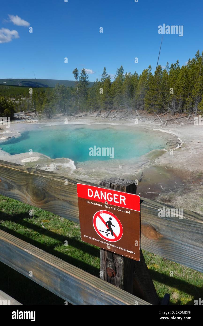 Back basin hi-res stock photography and images - Alamy