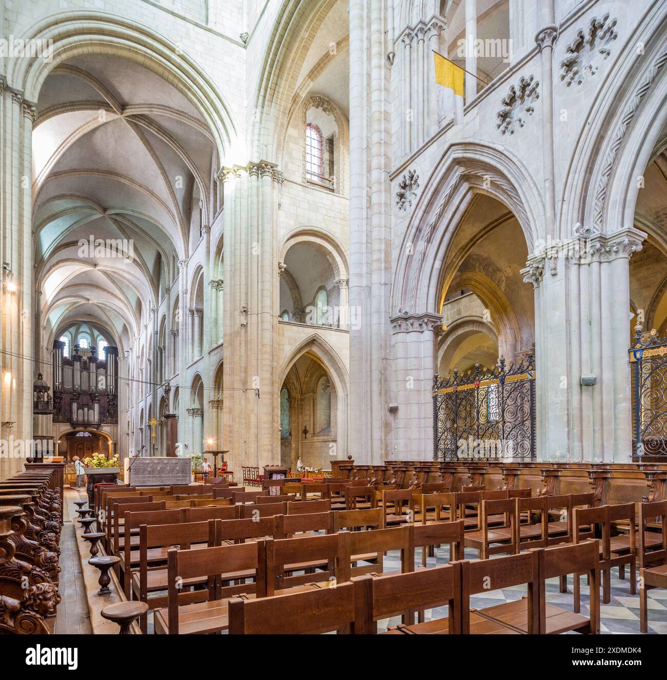 Beautiful interior view of the Men's Abbey, Saint Etienne Church in ...