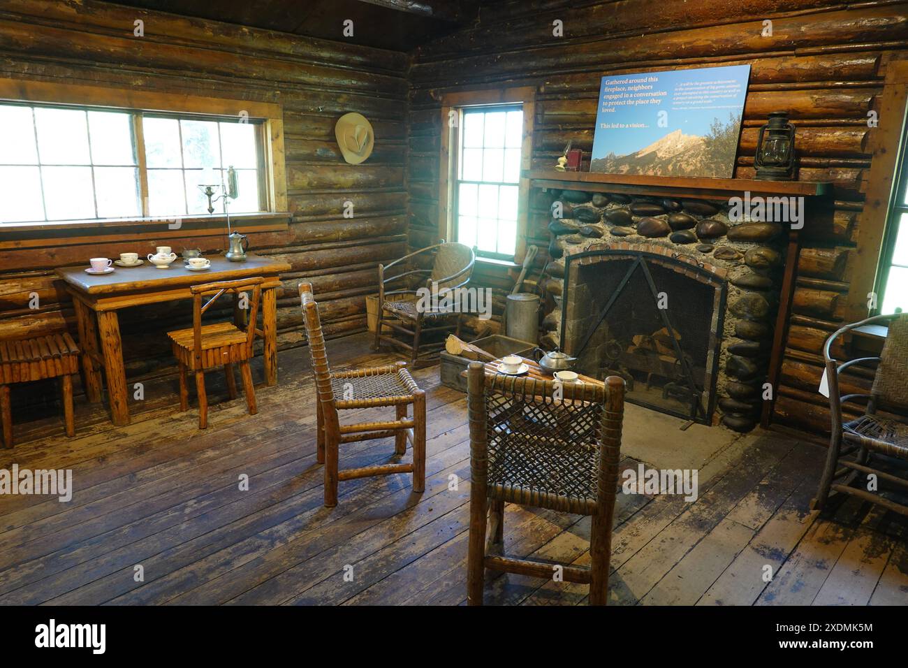 Maude nobles log cabin hi-res stock photography and images - Alamy
