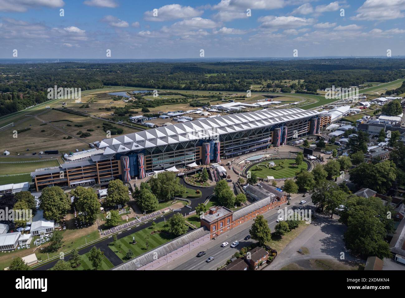 Aerial view of the main Grandstand of Ascot Racecourse, Berkshire, UK ...