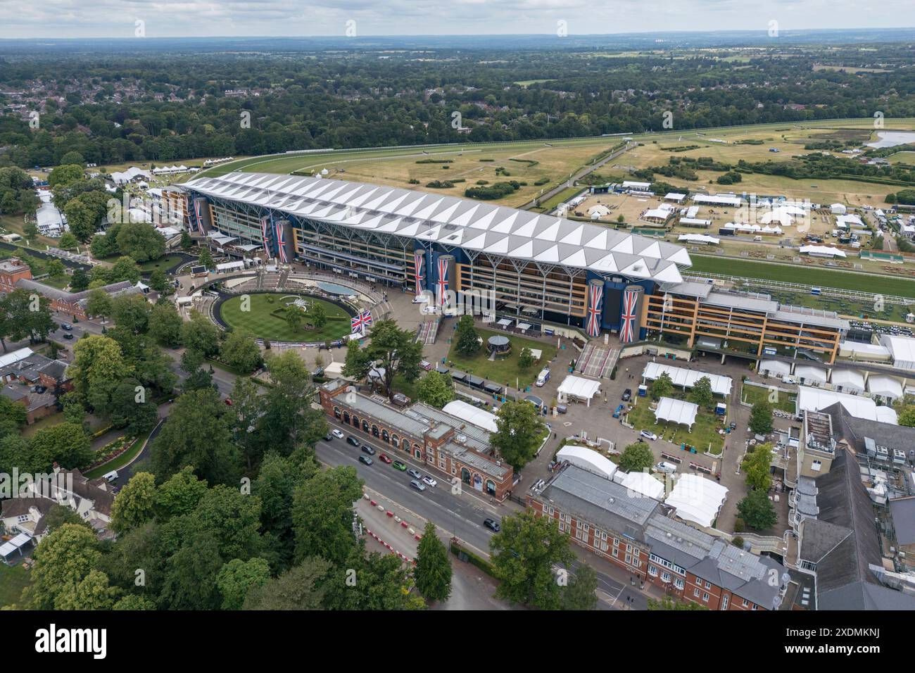 Aerial view of the main Grandstand of Ascot Racecourse, Berkshire, UK ...