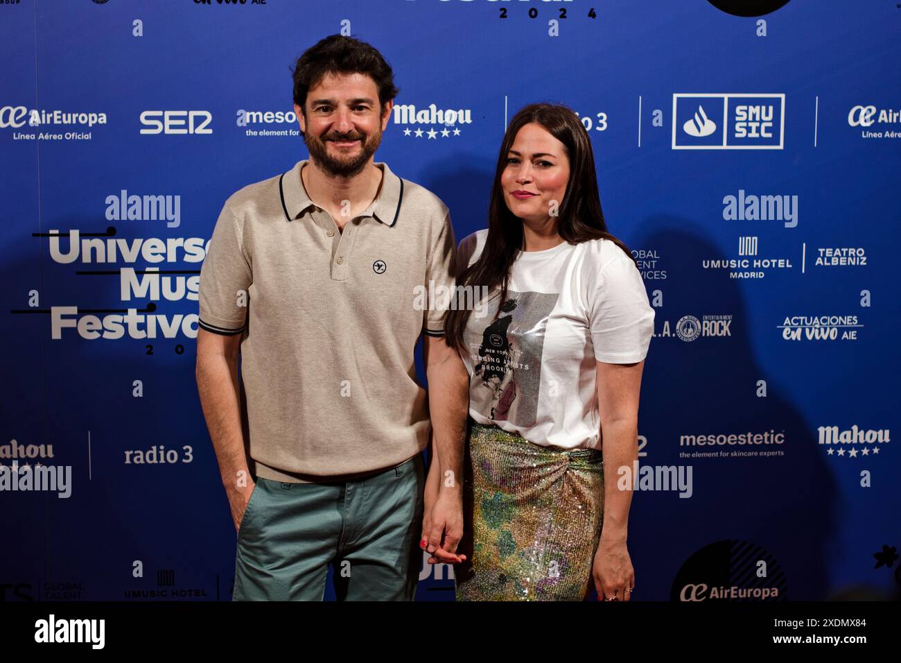 Actor artist piano festival live hi-res stock photography and images ...