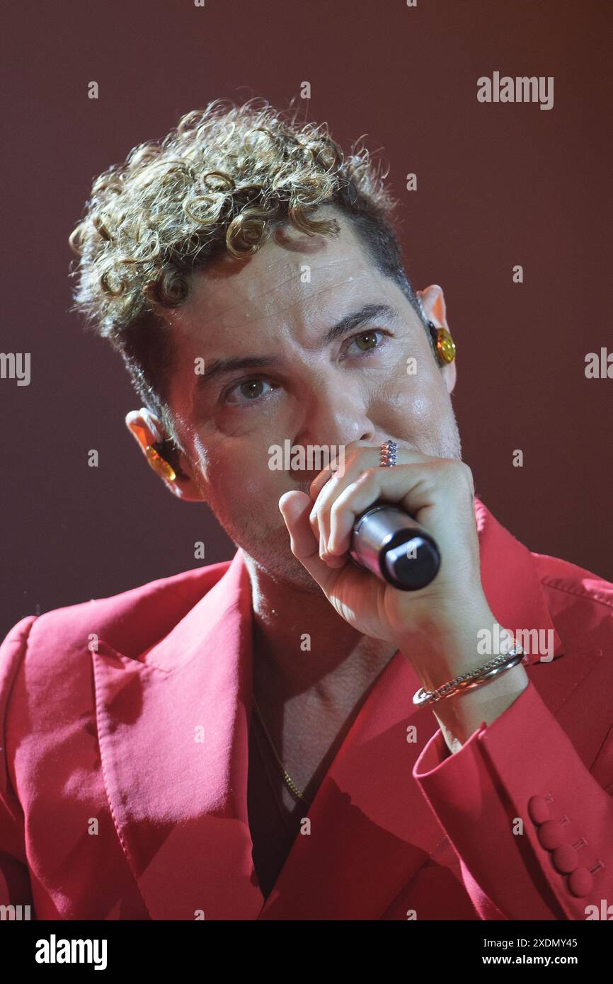 David bisbal performs hi-res stock photography and images - Alamy
