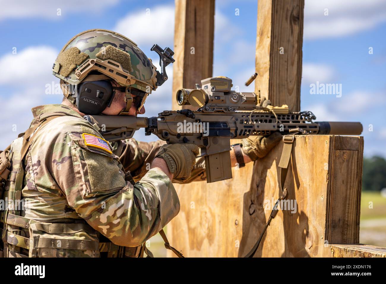 U.S. Soldiers assigned to the 4th Battalion, 118th Infantry Regiment ...