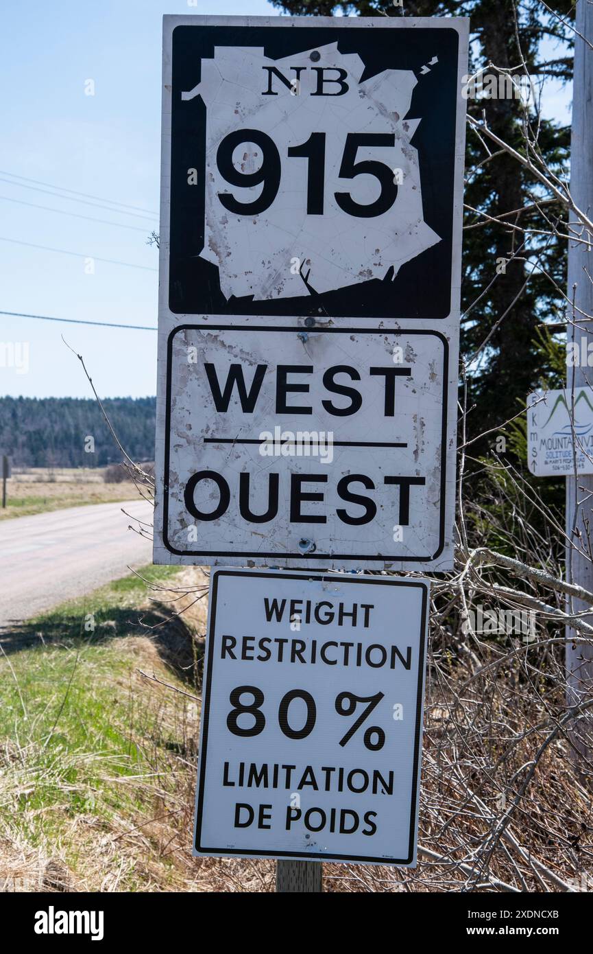 Riverside villages hi-res stock photography and images - Alamy