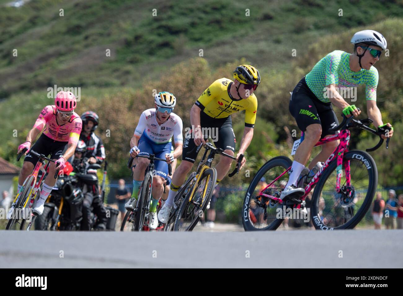 Robert Donaldson from Trinity Racing and other male riders powering up ...