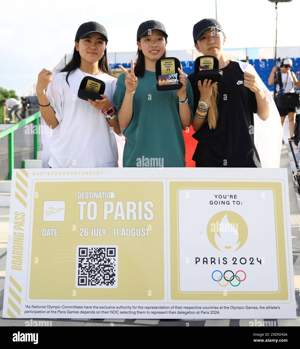 Japanese Rizu Akama (R), Koko Yoshizawa (C), and Funa Nakayama (L ...