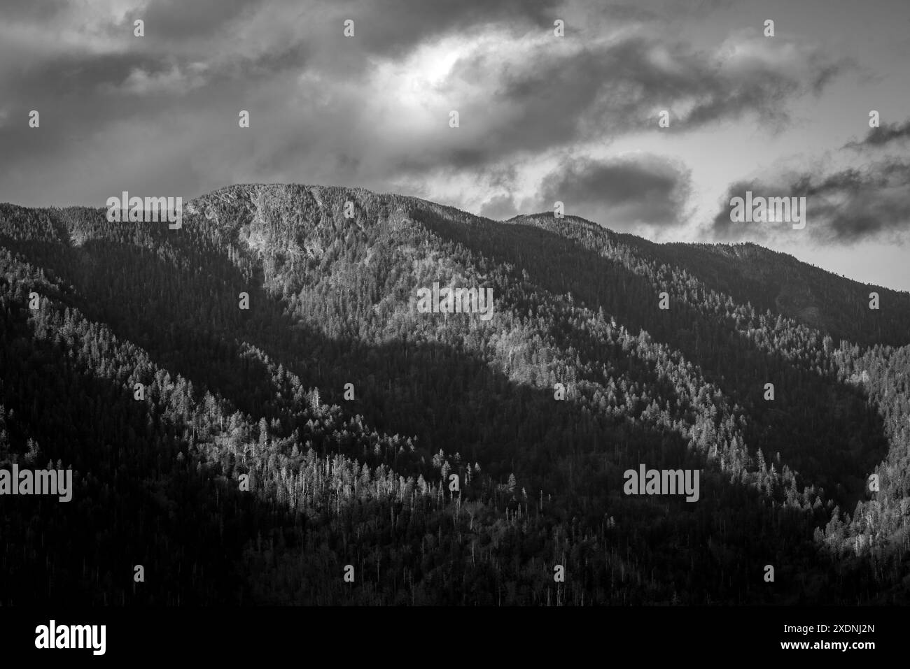 Beautiful dramatic scenic view Black and White Stock Photos & Images ...