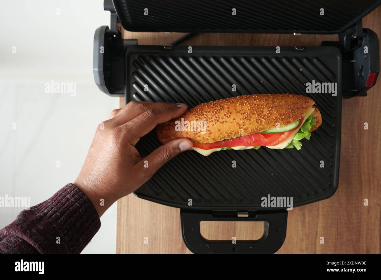 Handheld grill hi-res stock photography and images - Alamy