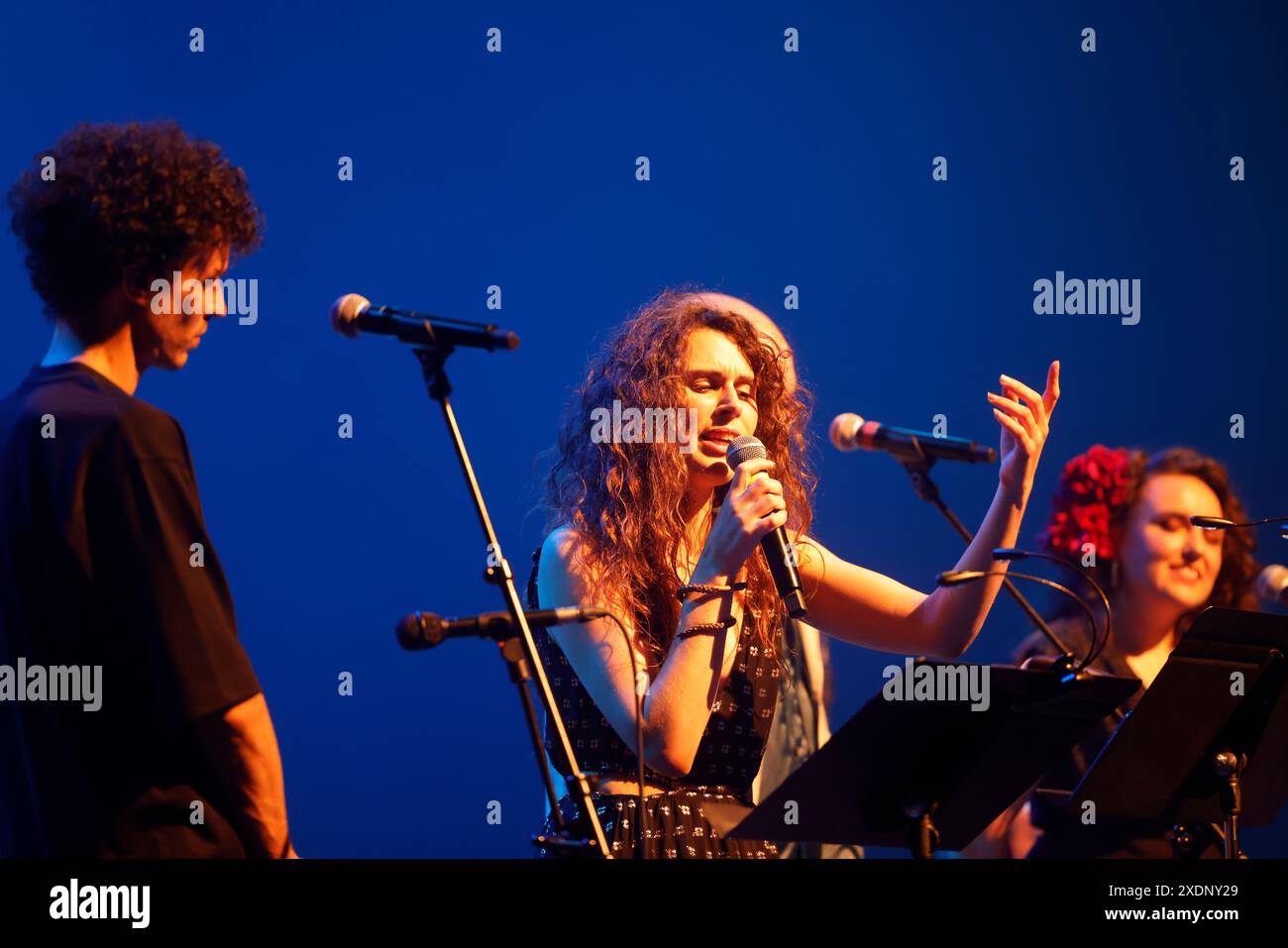 Greek opera singer hi-res stock photography and images - Alamy