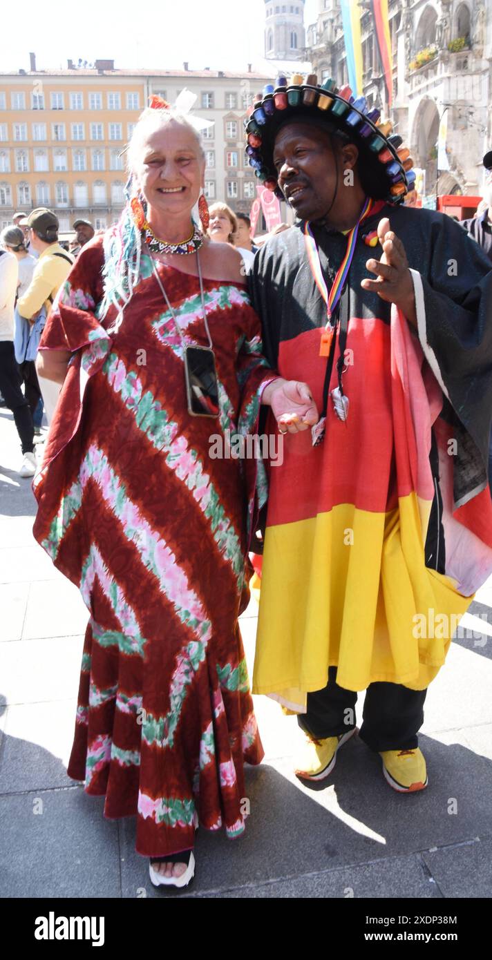 Manuela Samlan Jules Samlan Koenig von Togo in Asyl Muenchen 22.06.2024 ...