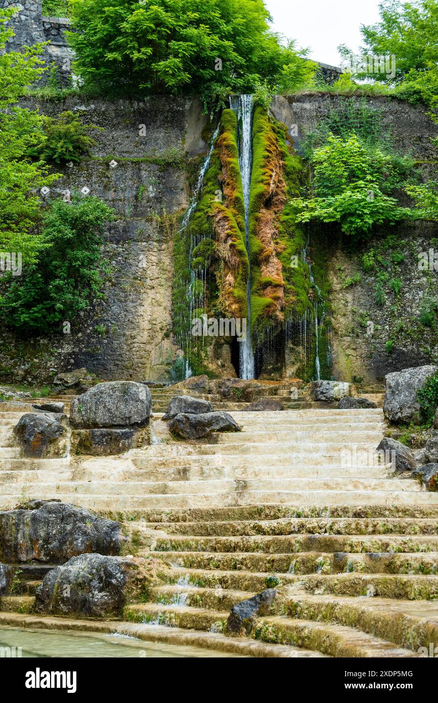 Waterfall fountain in Pont-en-Royans, Vercors National Park , Isère ...