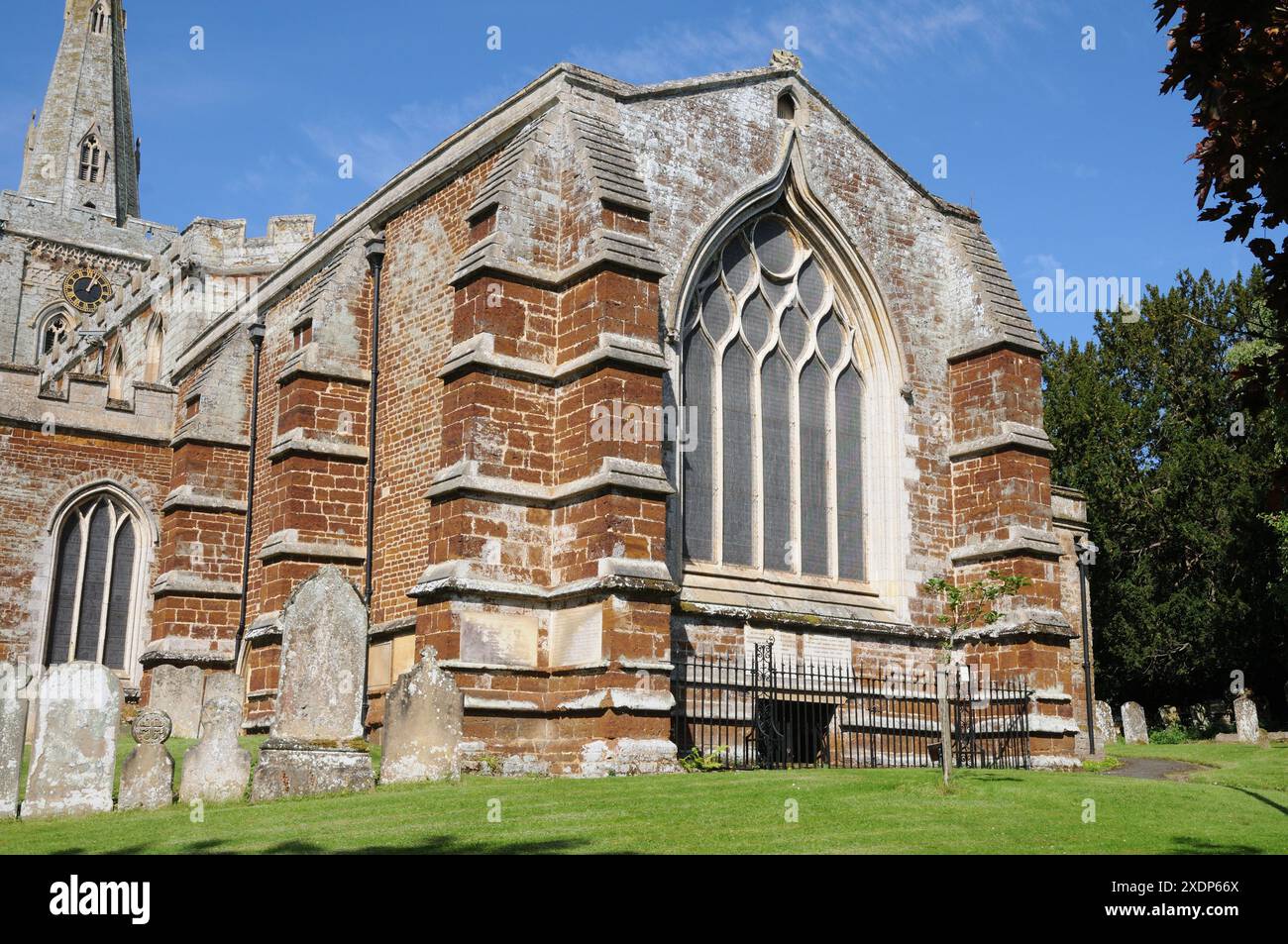 St Mary Church, Finedon, Northamptonshire Stock Photo - Alamy