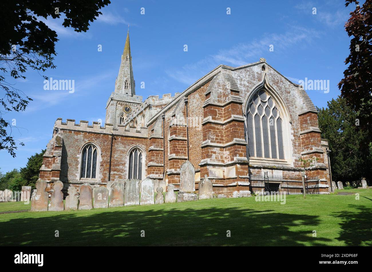 St Mary Church, Finedon, Northamptonshire Stock Photo - Alamy