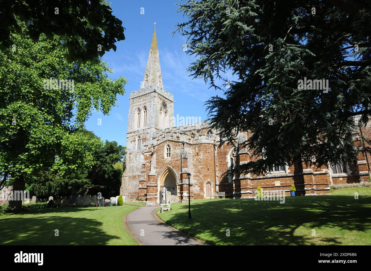 St Mary Church, Finedon, Northamptonshire Stock Photo - Alamy