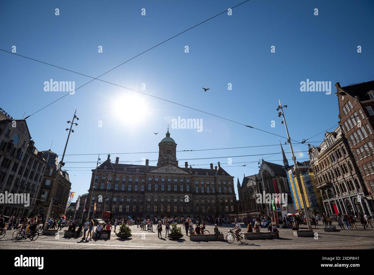 Royal palace dam square historical hi-res stock photography and images ...