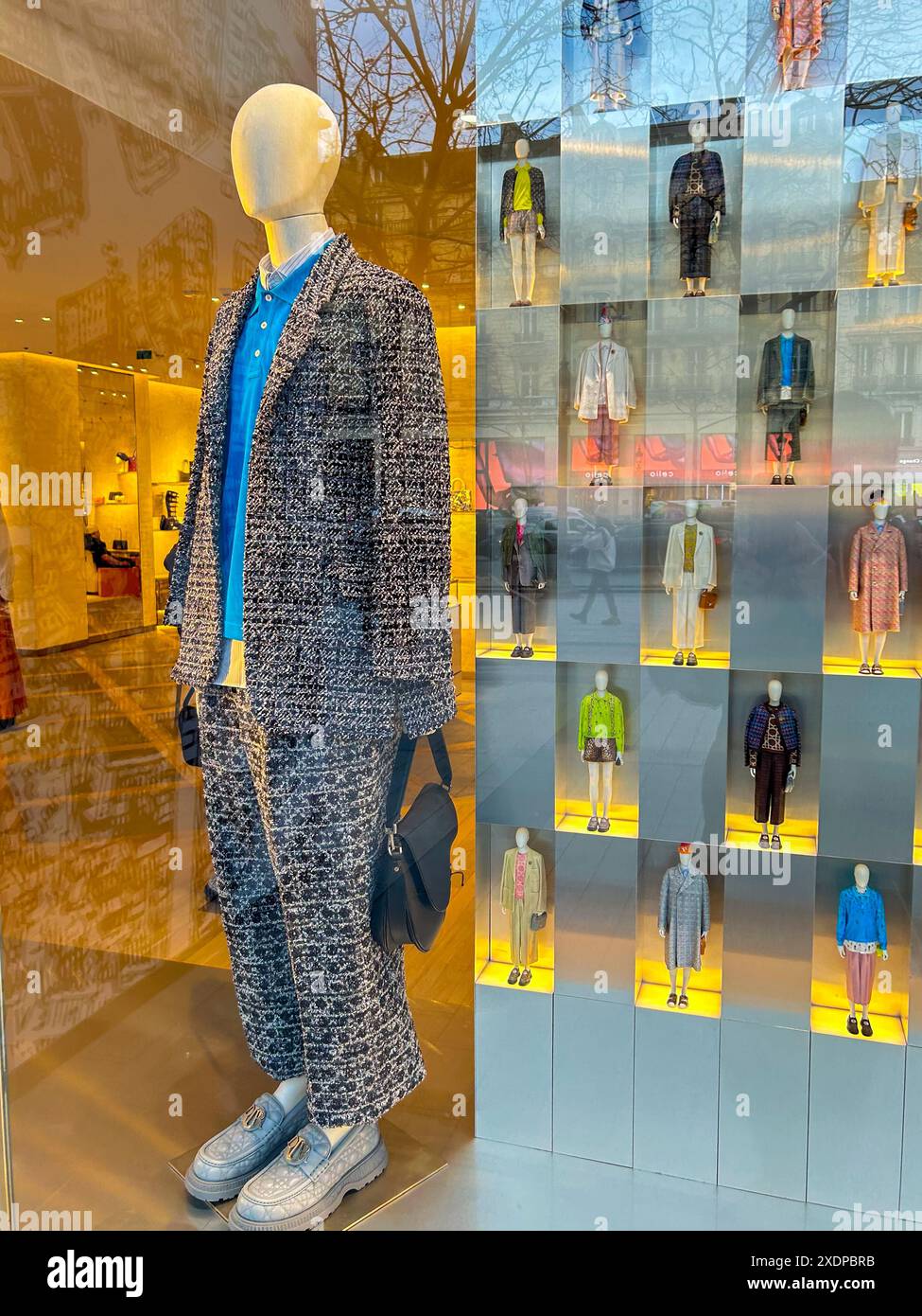 Paris, France, Detail, Shop Window Display, Avenue Champs-Elysees, Dior ...