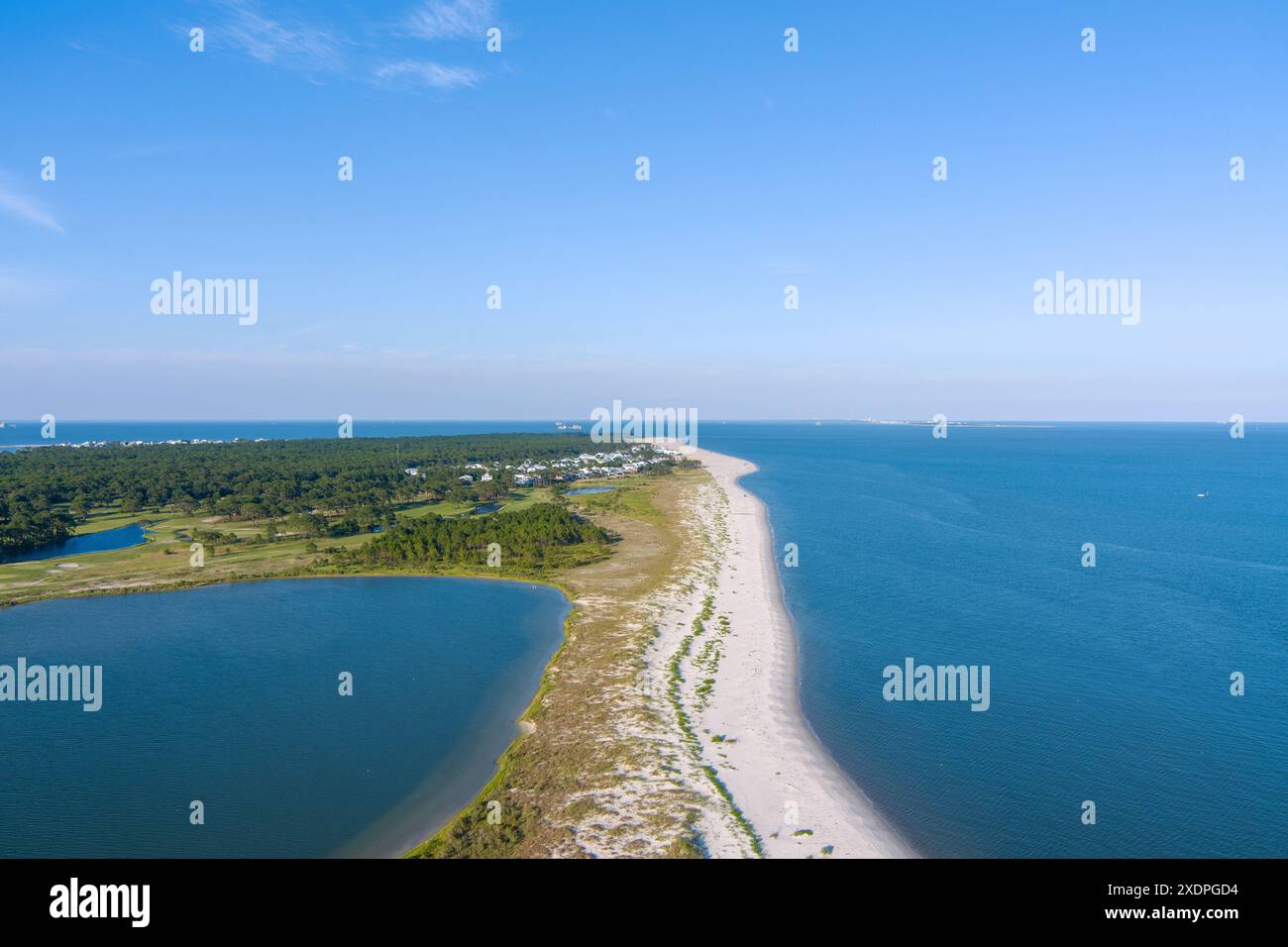 The beach at Pelican Cove in Dauphin Island, Alabama Stock Photo - Alamy