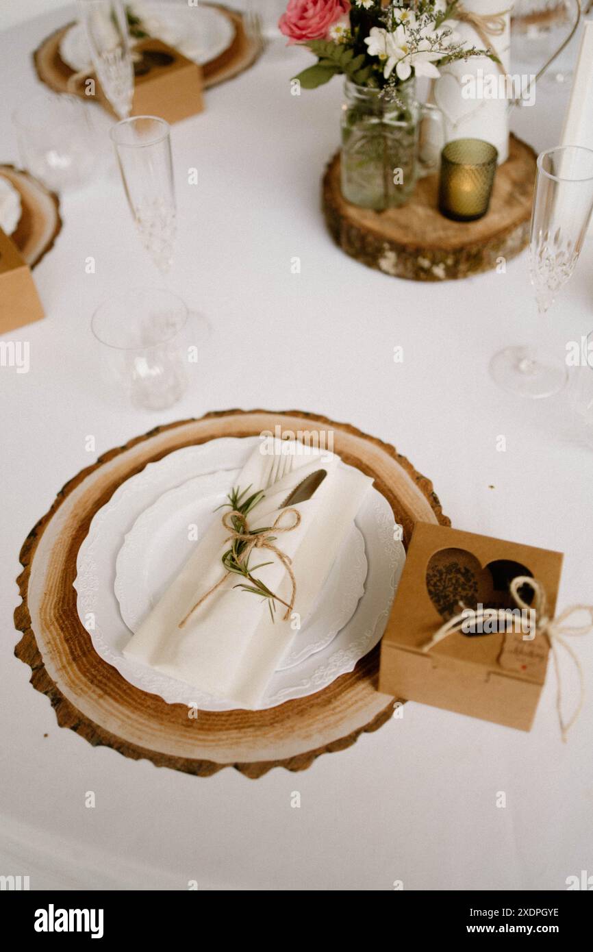 Wedding Place Setting at Guest Table Stock Photo - Alamy