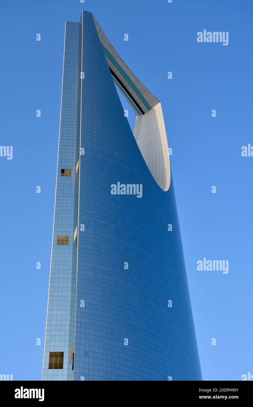 geography / travel, Saudi Arabia, mirrored facade of the Kingdom center ...