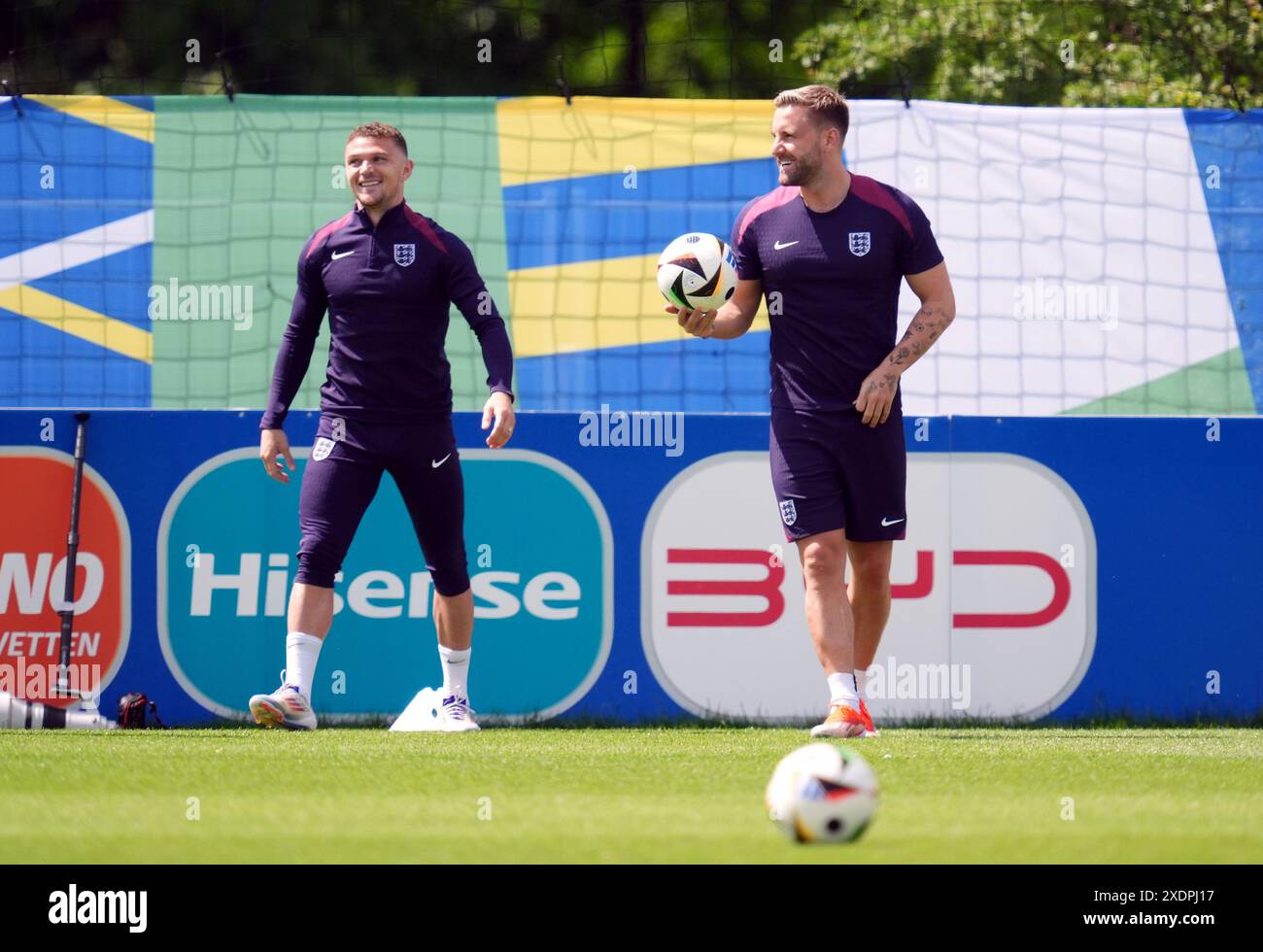 England's Luke Shaw and Kieran Trippier (left) during a training ...