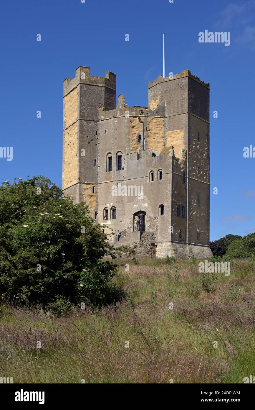Orford castle keep hi-res stock photography and images - Alamy