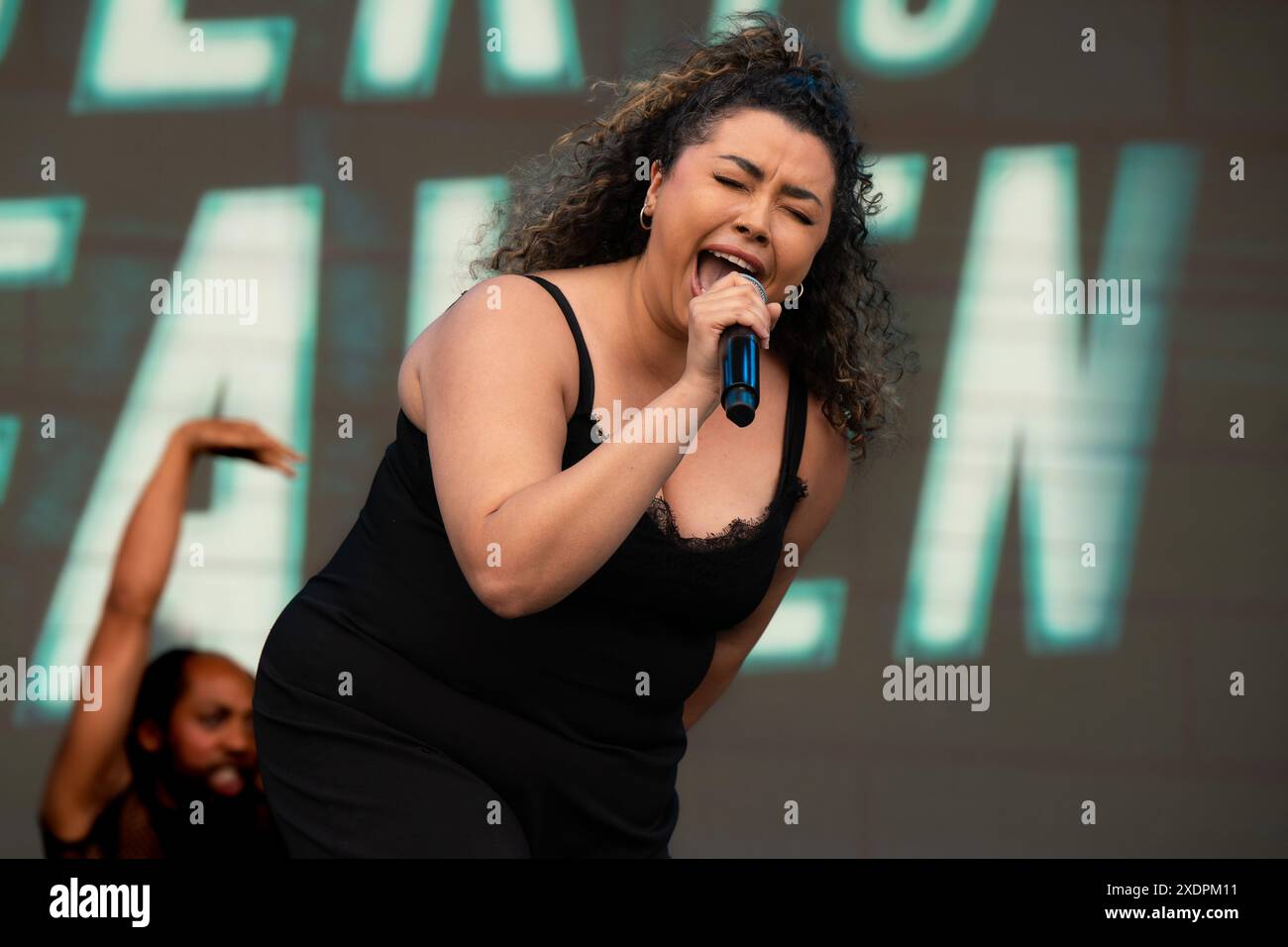 Courtney bowman hi-res stock photography and images - Alamy