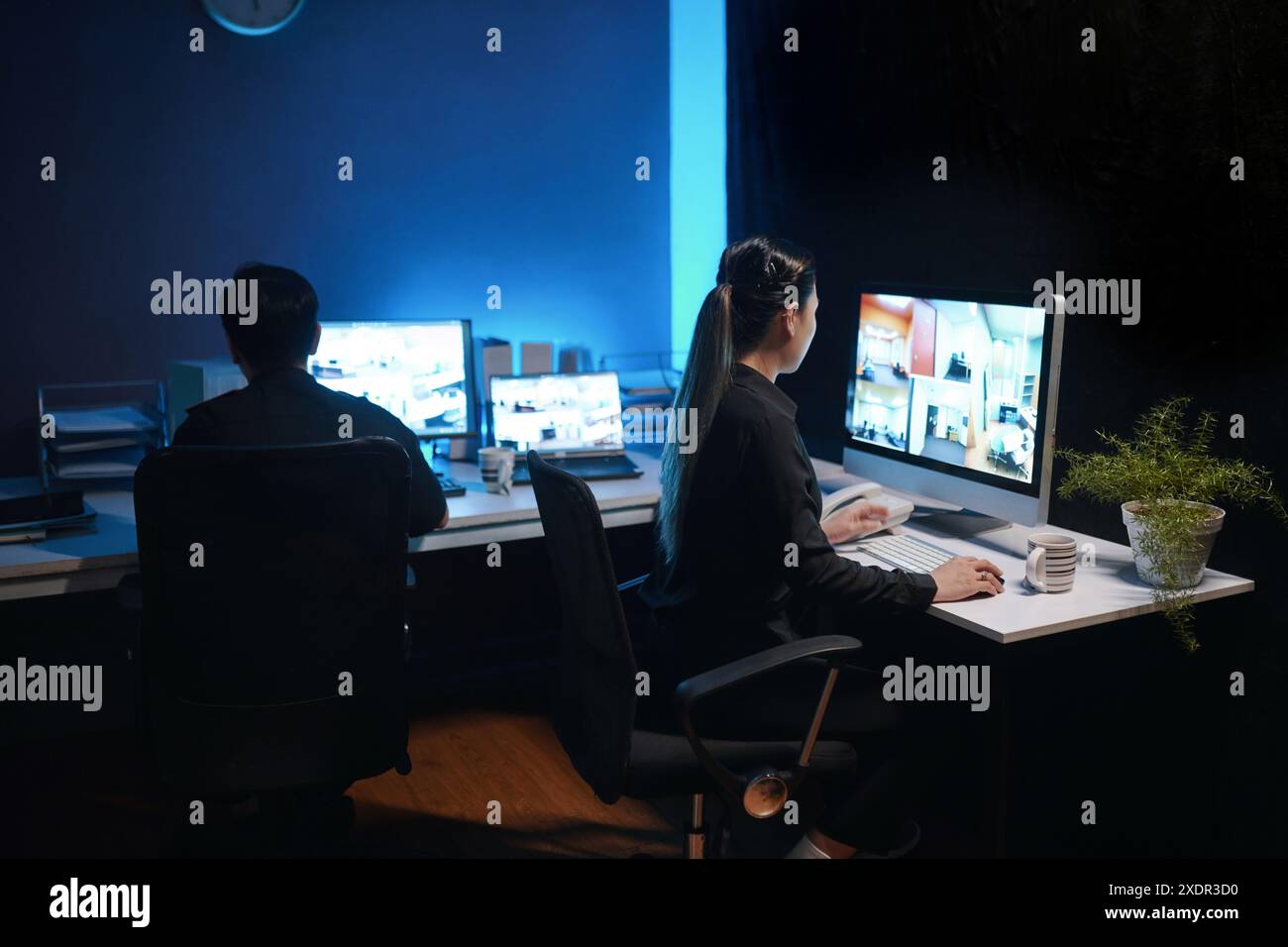 Security surveillance control room hi-res stock photography and images ...