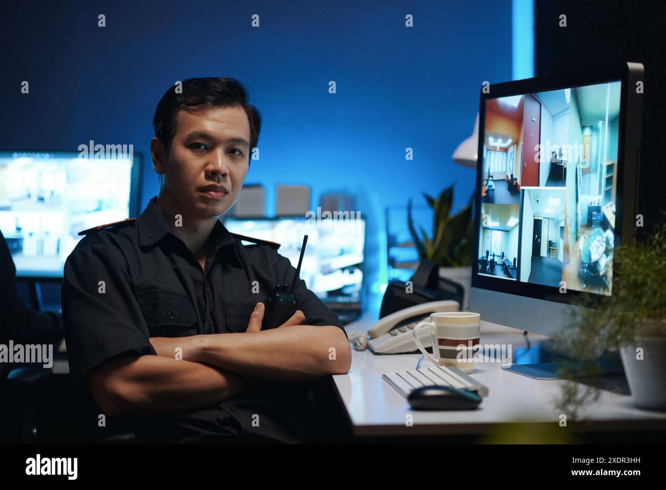 Terminal monitor in server room hi-res stock photography and images - Alamy