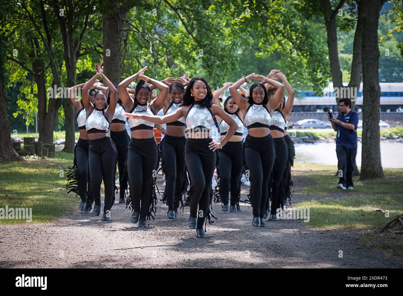Line dancing hi-res stock photography and images - Alamy