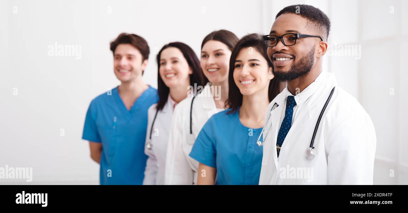 Diverse doctors medical workers standing hi-res stock photography and ...
