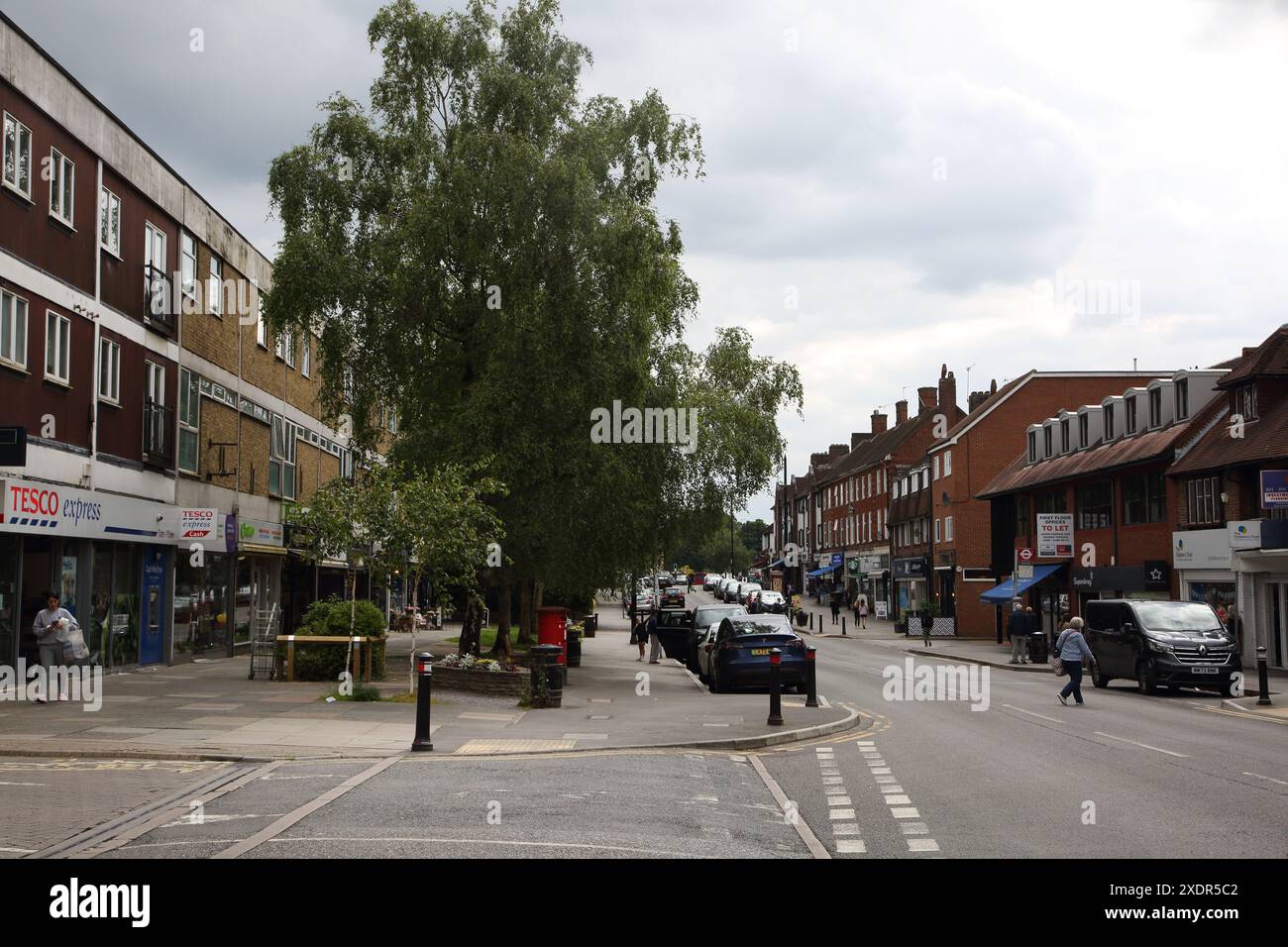 Banstead high street hi-res stock photography and images - Alamy
