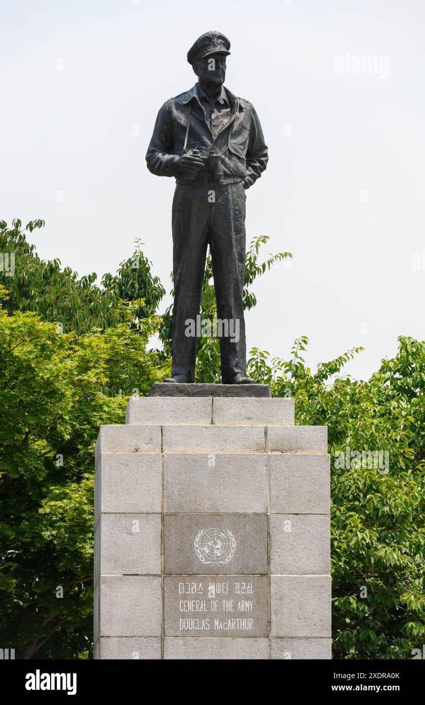 Incheon, South Korea. 20th June, 2024. The statue of General Douglas ...
