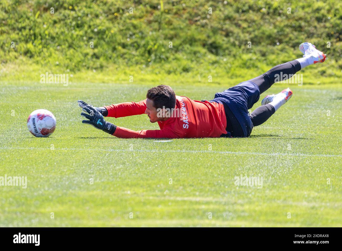 ABD0144 20240624 - SALZBURG - ÖSTERREICH: Tormann Janis Blasbich ...