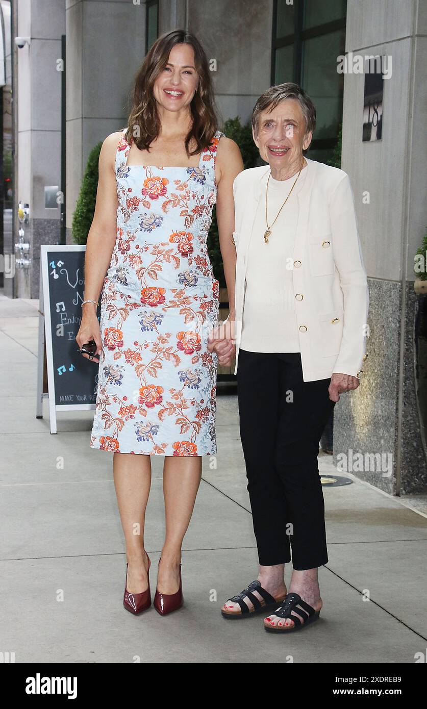 New York, USA. 24th June, 2024. June 24, 2024 Jennifer Garner and ... New York, USA. 24th June, 2024. June 24, 2024 Jennifer Garner and ...